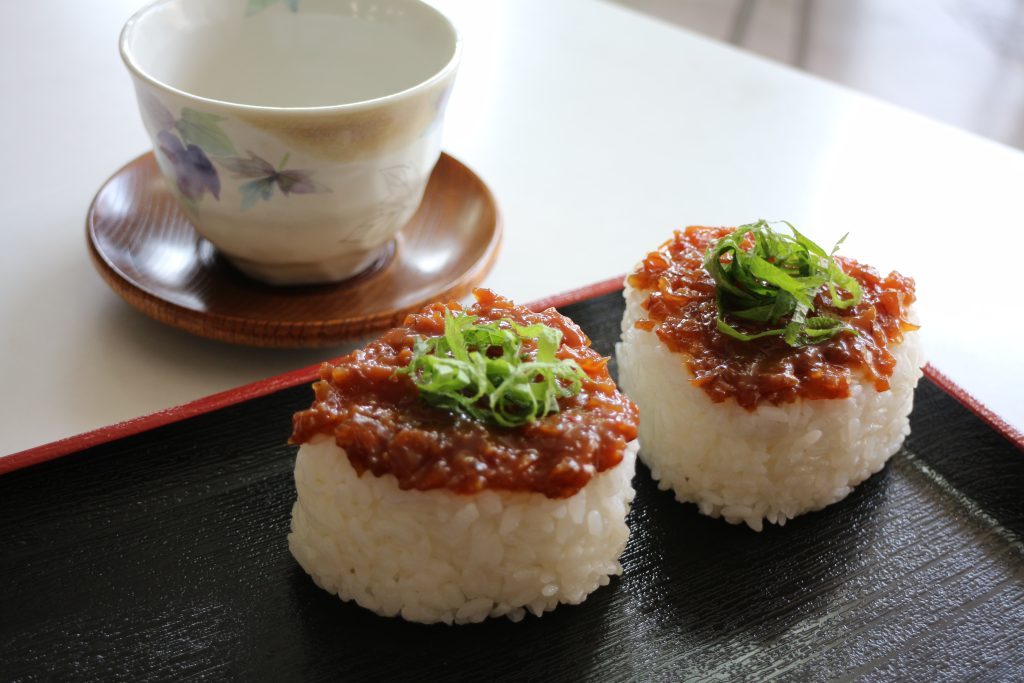 新食感でやみつき！「宮崎県産ディップみそ」誕生！ - 道本食品